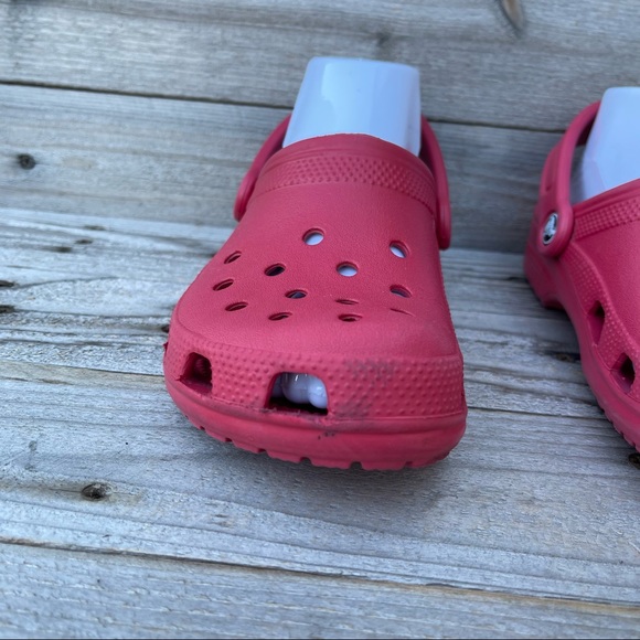 Shoes | Crocs Classic Clog Pepper | Poshmark